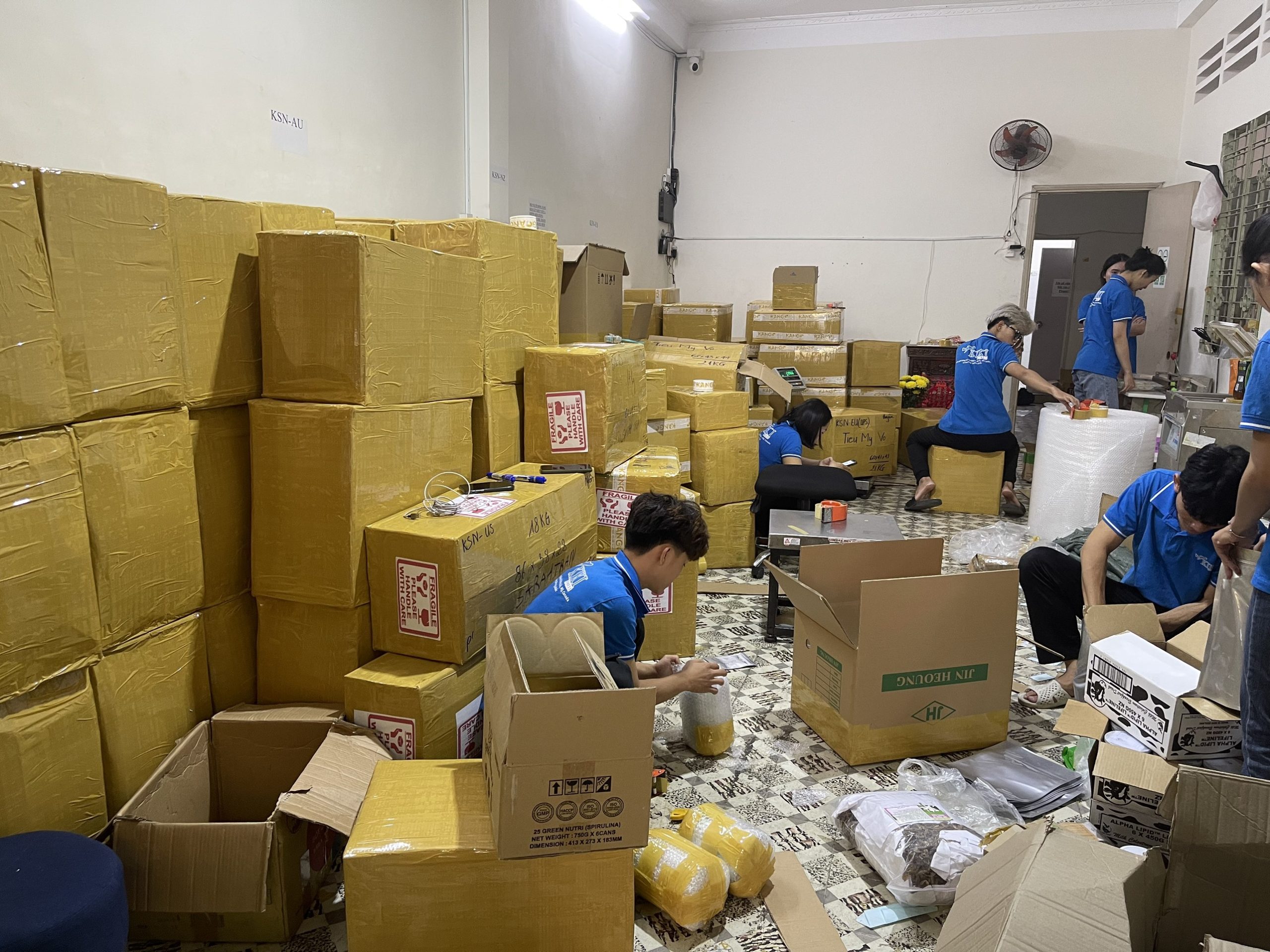 Gửi Hàng Đi Mỹ: Tìm Hiểu Dịch Vụ Chuyển Phát Nhanh và Lựa Chọn Đơn Vị ...